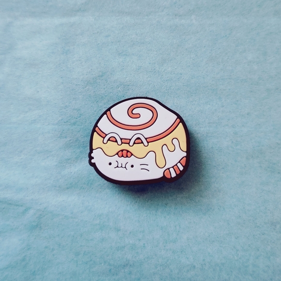 CROCS | Accessories | 75 Cinnamon Roll Pusheen Croc Charm | Poshmark